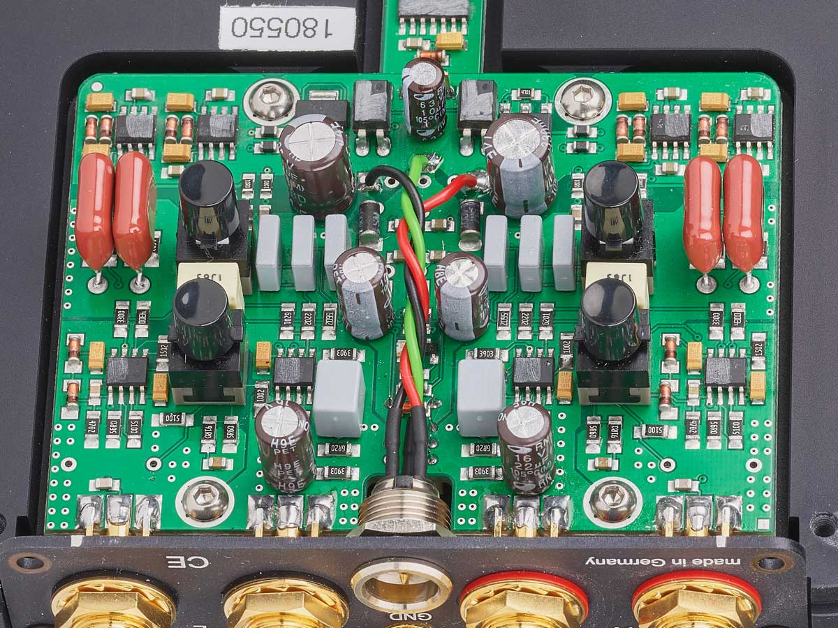 Clearaudio Basic V2 Phonovorverstärker - FIDELITY online